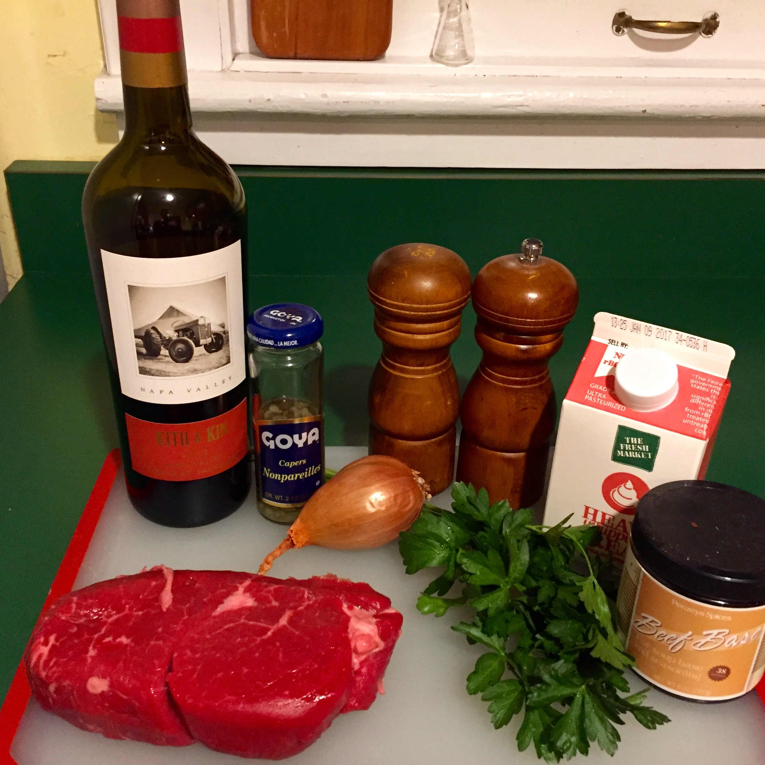 Steak With Red Wine & Shallots – julienne.red